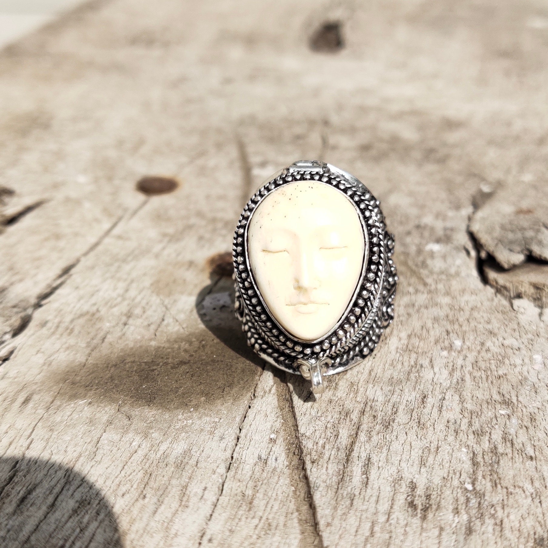 Nature Inspired Ring Moon Face Beautiful Stonepoison | Etsy