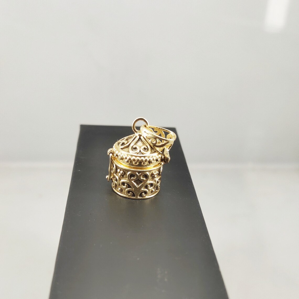 Secret Poison Pendent gold Plated Poison Pendent unique - Etsy