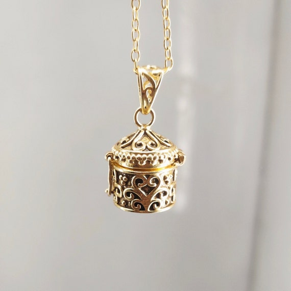 Secret Poison Pendent gold Plated Poison Pendent unique - Etsy