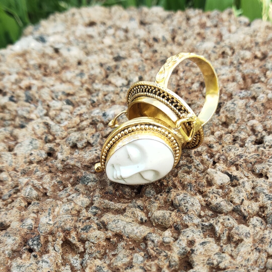 Nature Inspired Ring, Moon Face Beautiful Stone, Locket Ring, Handmade ...