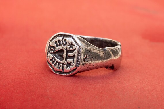 Late 15th-Century Silver Signet Ring of the Noble Duh… - Gem