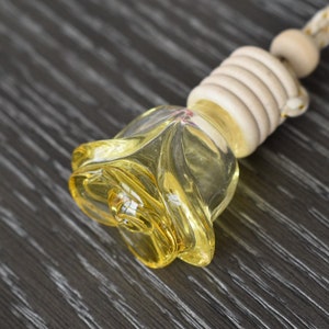 Hanging Car Diffuser, Rose Shaped, Mini Diffuser, Essential Oil Infusion, Aroma Diffuser, Eco ...