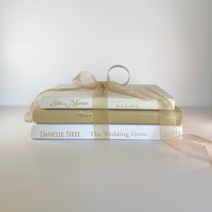 Decor Book Traditional Farmhouse Style Interior Book Bundle Cream ...