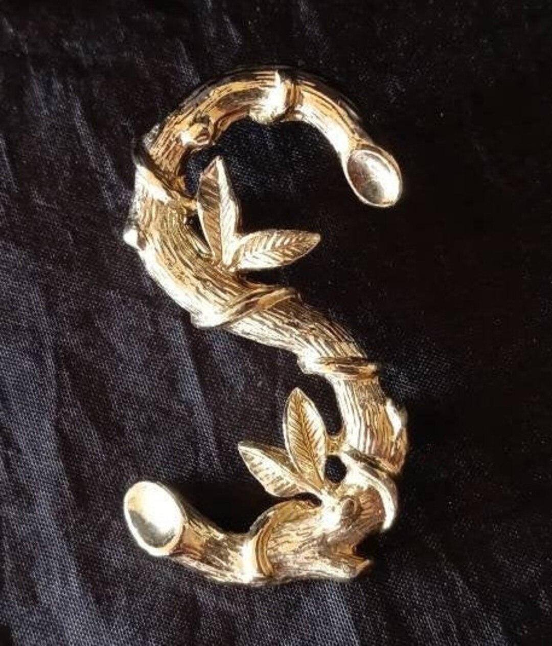 Vintage Sarah Cov Signed Initial S With Vines Wrapping Around It. - Etsy