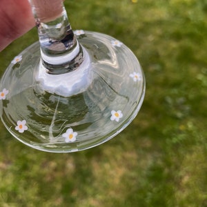 Daisy Wine Glass - Etsy UK