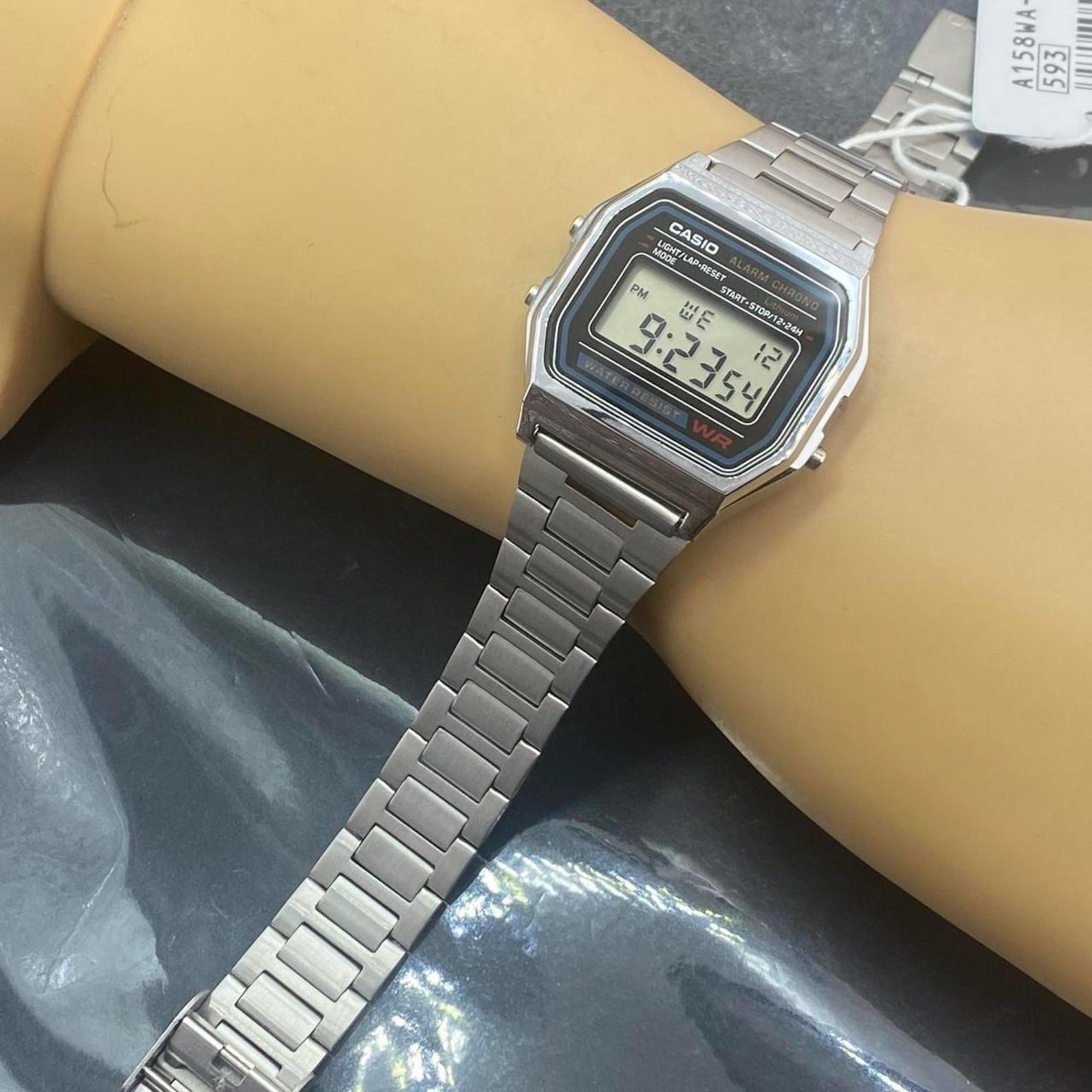 Casio Classic Style Watch for Men or Women , Unisex Size Brand New Item ...