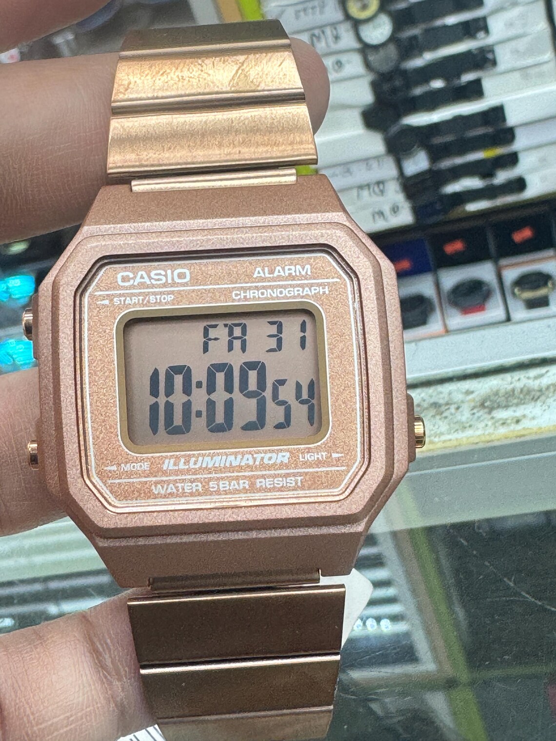 Casio Classic Style Watch for Men or Women , Unisex Size Brand New Item ...