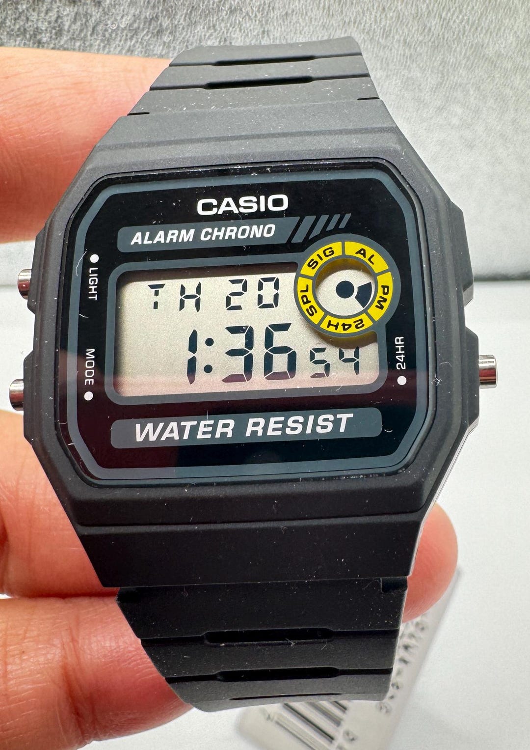 Casio Classic Style Watch for Men or Women , Unisex Size Brand New Item ...