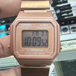 Casio Classic Style Watch for Men or Women , Unisex Size Brand New Item ...
