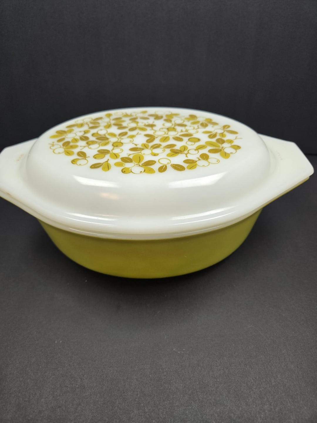 PYREX "verde Olive", Casserole Dish With Lid, 1 1/2 Qt, 1960s Vintage ...