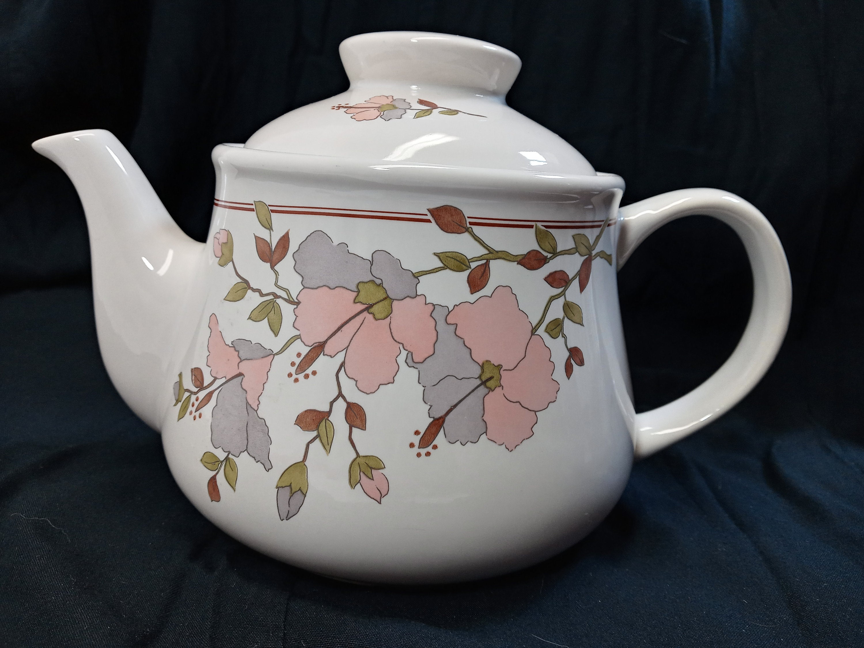 Excellent condition vintage and retro Sadler Windsor Tea Pot | Etsy