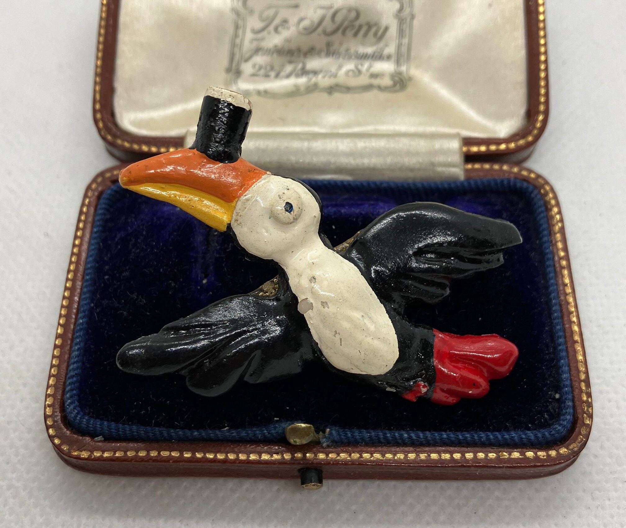 Guinness Toucan Flying