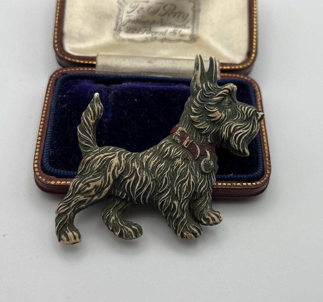 Vintage 1950s Vintage Scottie Dog Scottish Terrier in Collar Brooch - Etsy