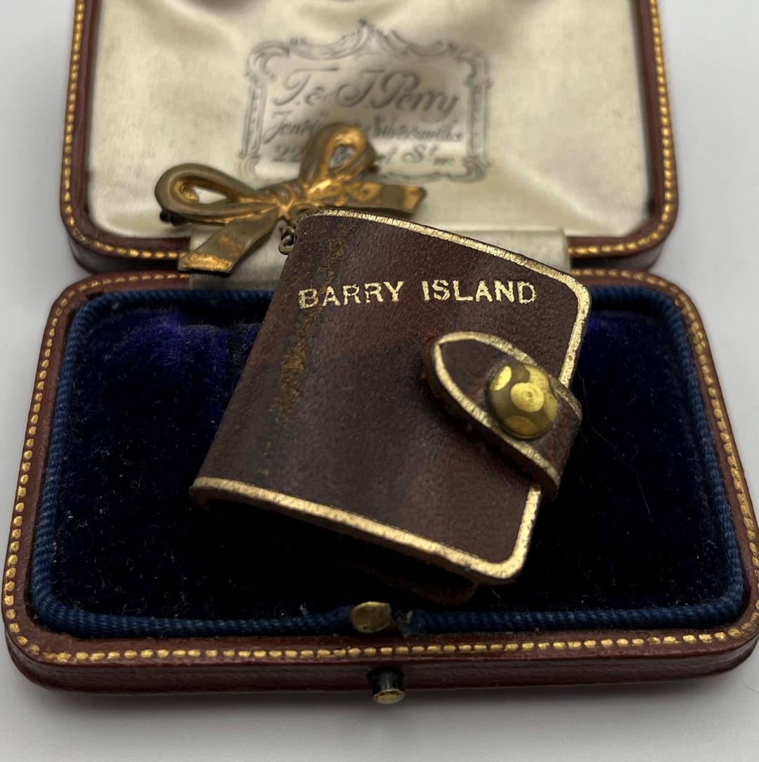 Vintage 1950s Welsh Barry Island Pull Out Postcard Book Brooch - Rare ...