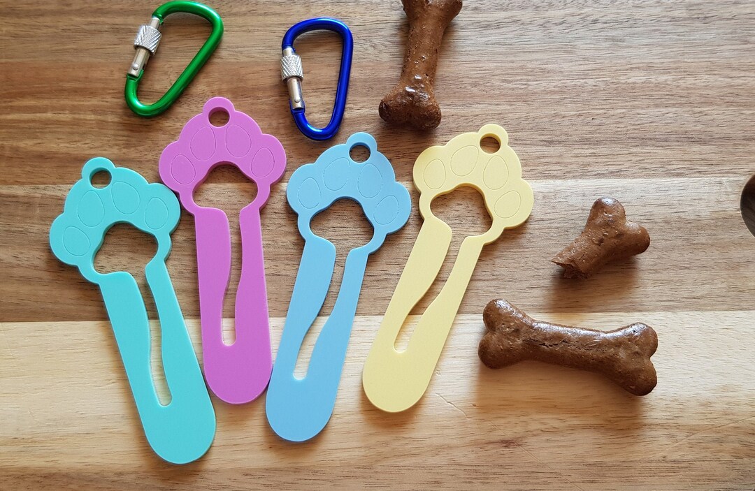Paw Print Caca Clip Dog Poop Bag Holder Walker Leash Poo Bag Clip Dog ...