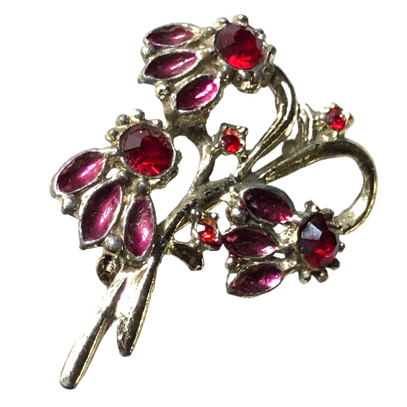Red Vintage Brooch - Etsy
