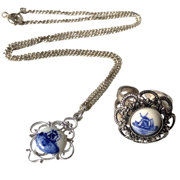 Delft Blue Necklace - Etsy