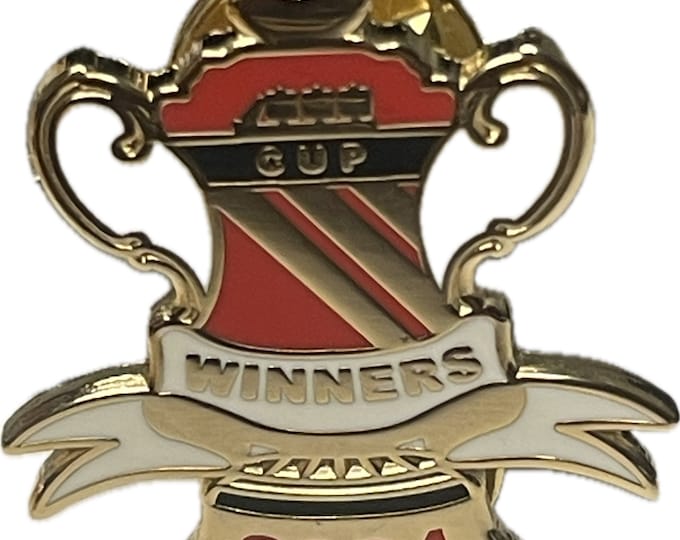 United Badges Cup Winners 2024 Manchester Fan Collectable Pins Football ...