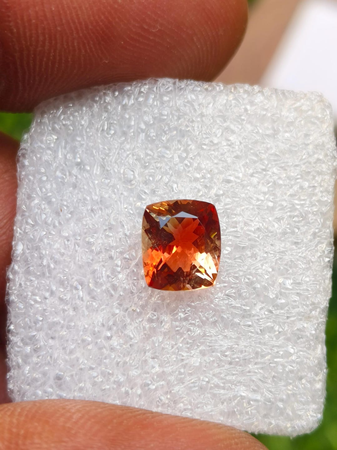 Bi-color Oregon Sunstone: Faceted Cushion Cut Loose Gemstone (8X7X5.40 ...