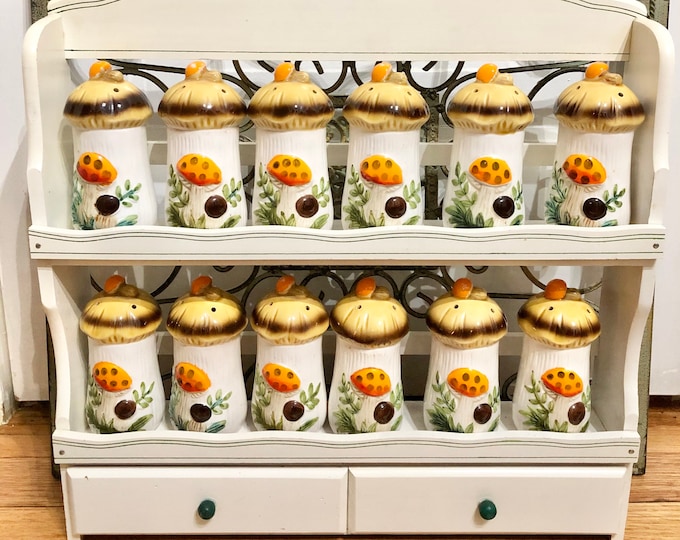 RARE Vintage Merry Mushroom Original Spice Shaker Set AND Original ...