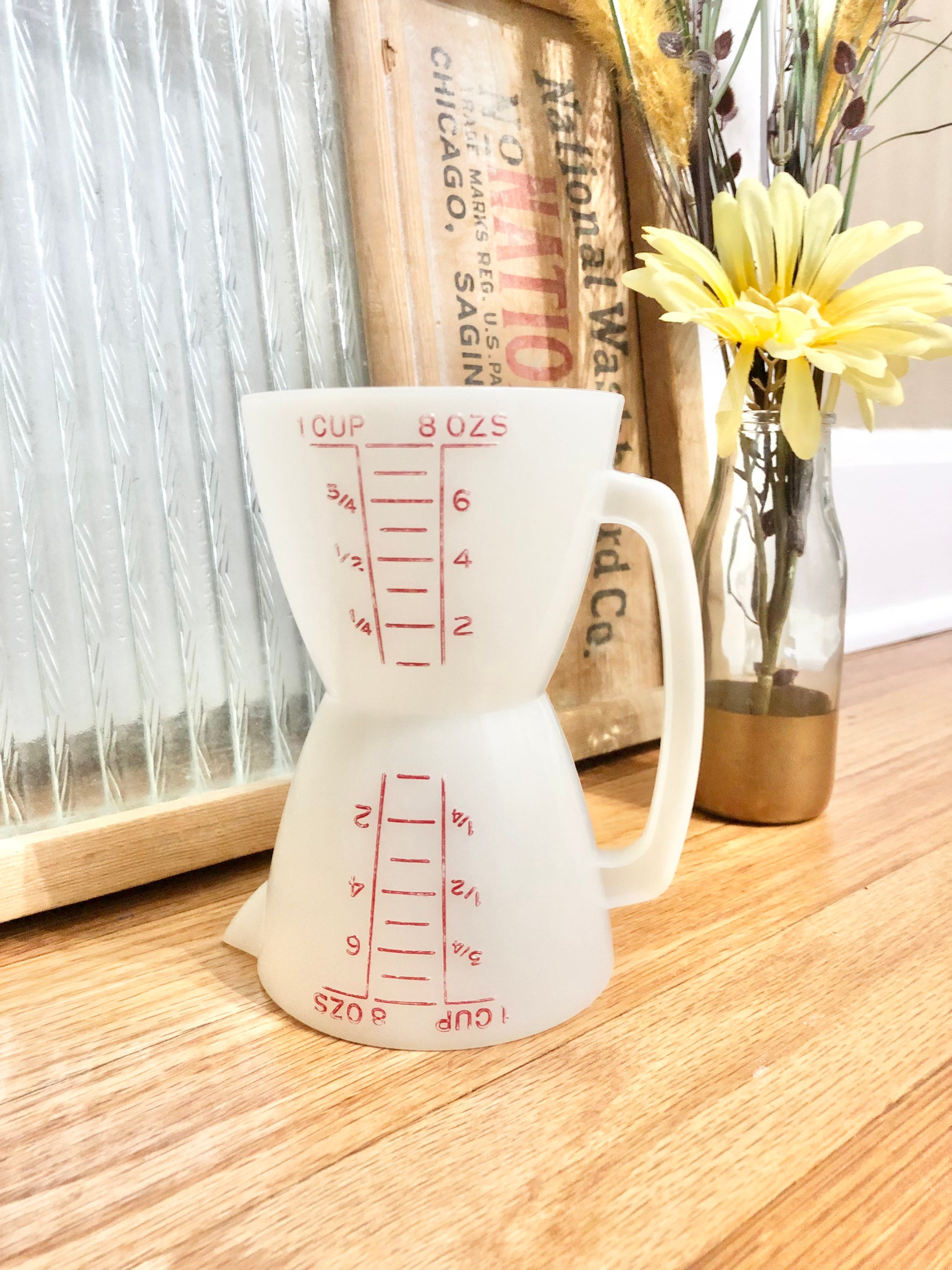 Vintage Tupperware Double-Sided Spouted Measuring Cup / 1970s | Etsy