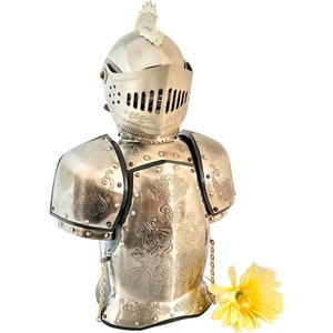 Vintage Medieval Knight and Armor Whiskey Bar / Knight Decanter & Shot ...