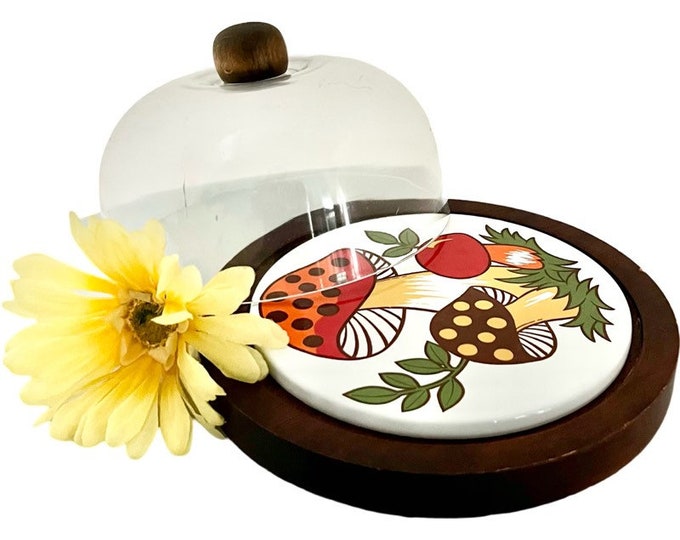 Vintage Merry Mushroom Round Cheese Keeper With Cover / Merry Mushroom ...