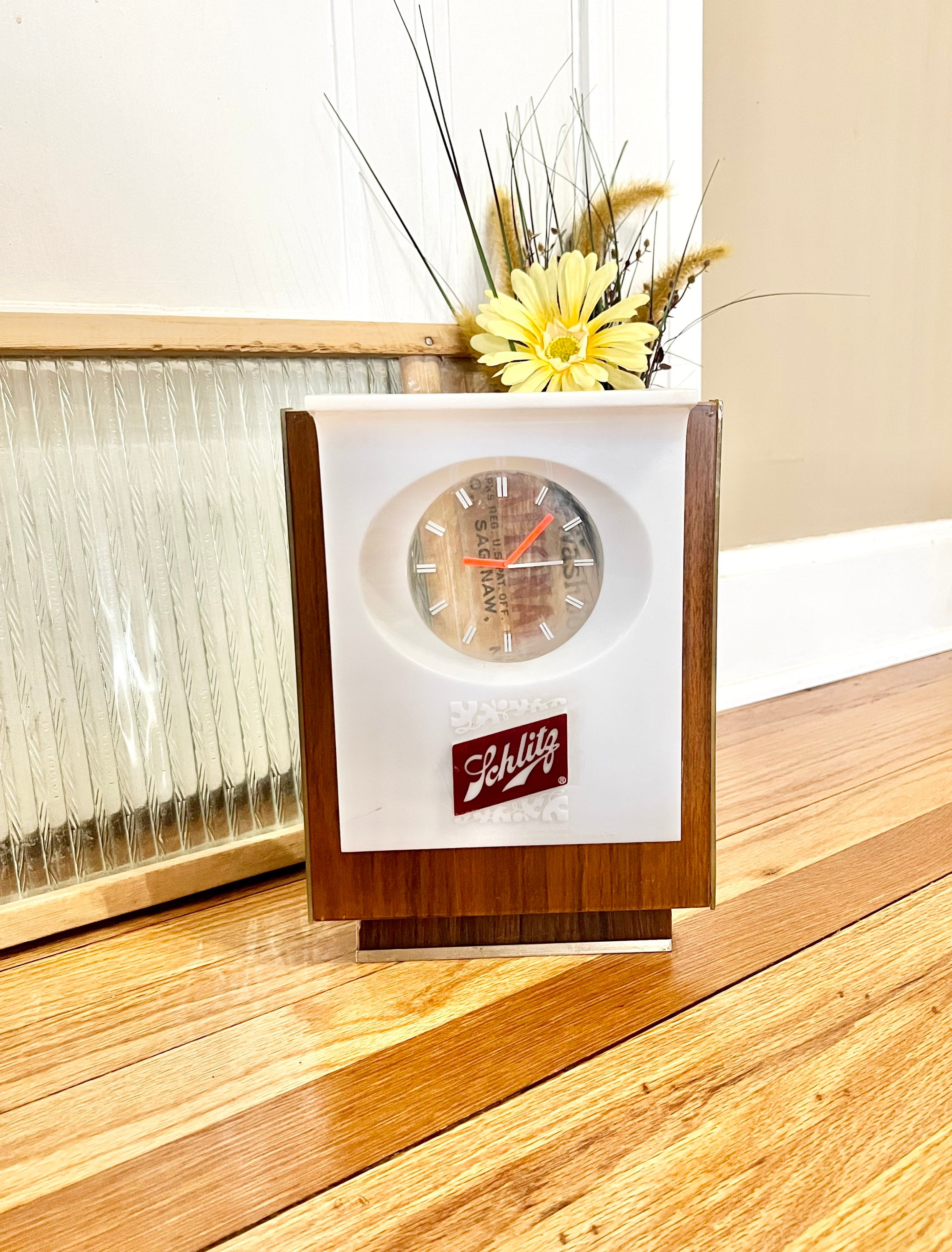 Vintage 1960's Schlitz Beer Lighted Tabletop Clock - Etsy