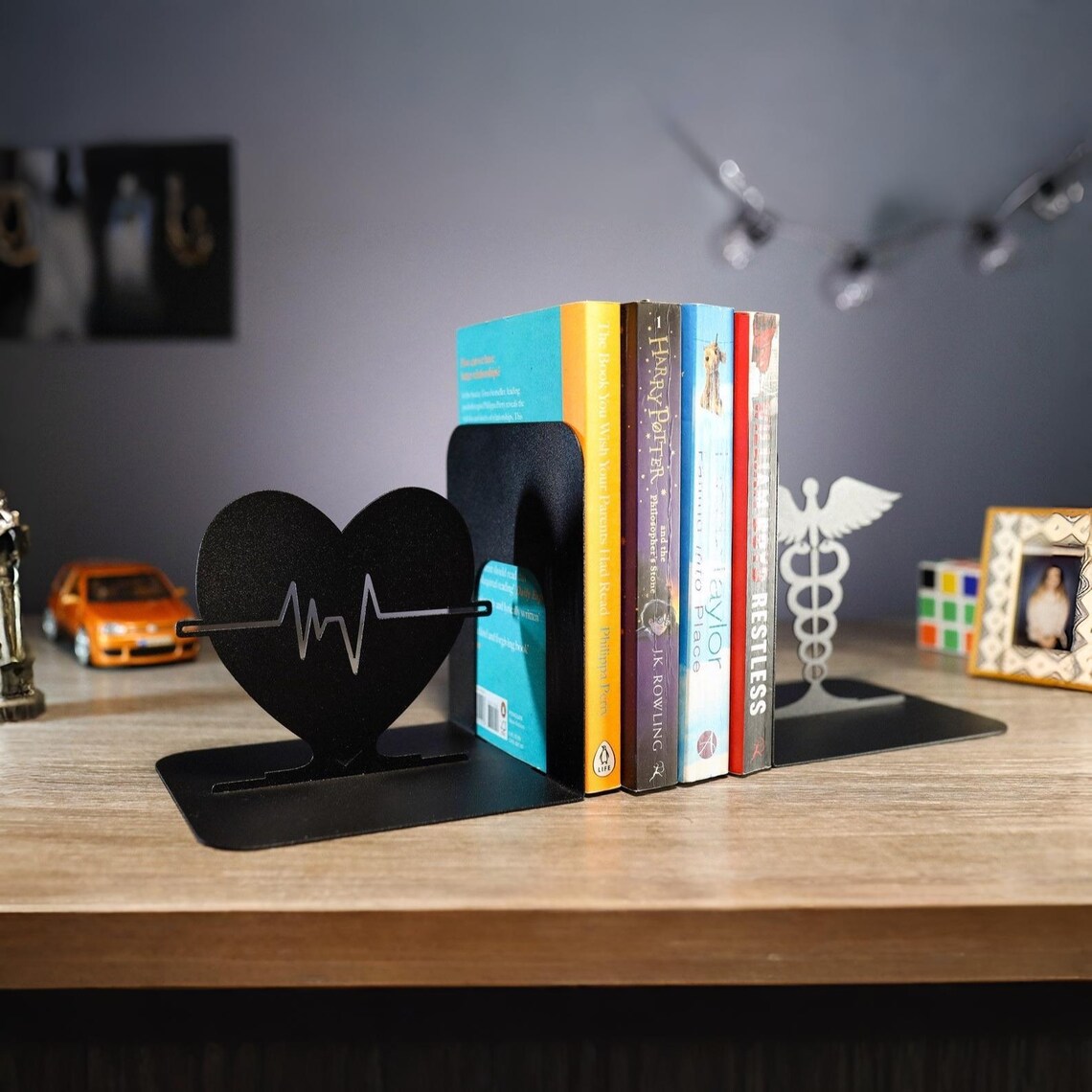 Medical Bookends Black Heart Pulse Book Ends Unique Metal Doctor Office ...