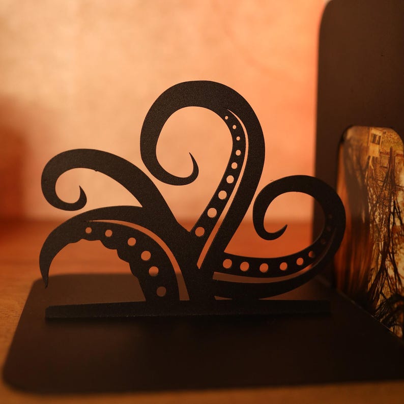 Cthulhu Bookends | Metal Octopus Tentacle Book Ends, Lovecraft Gift - Etsy