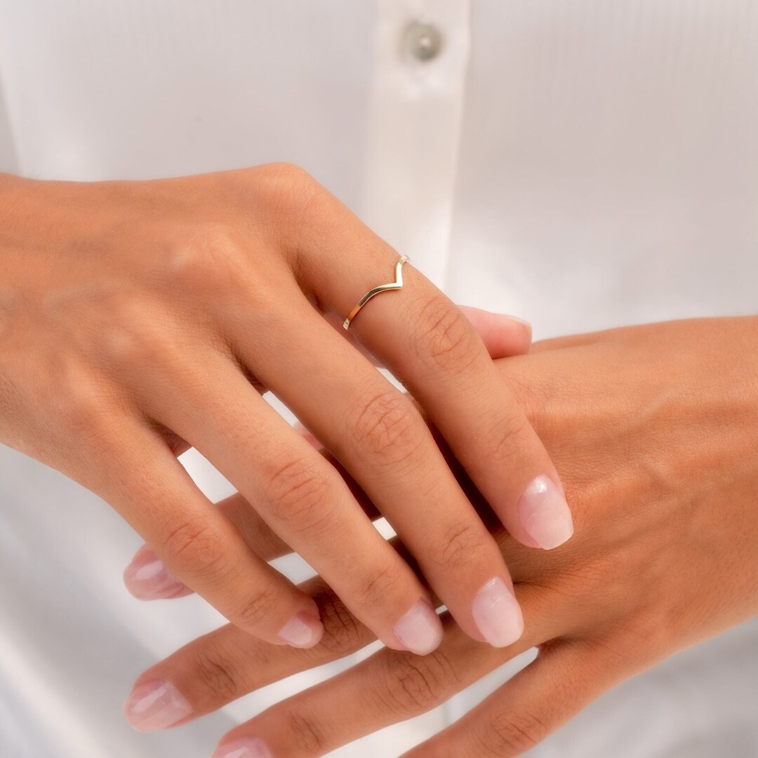 14k Solid Gold Curve Ring | Curved Wedding Ring Women | Dainty Chevron ...