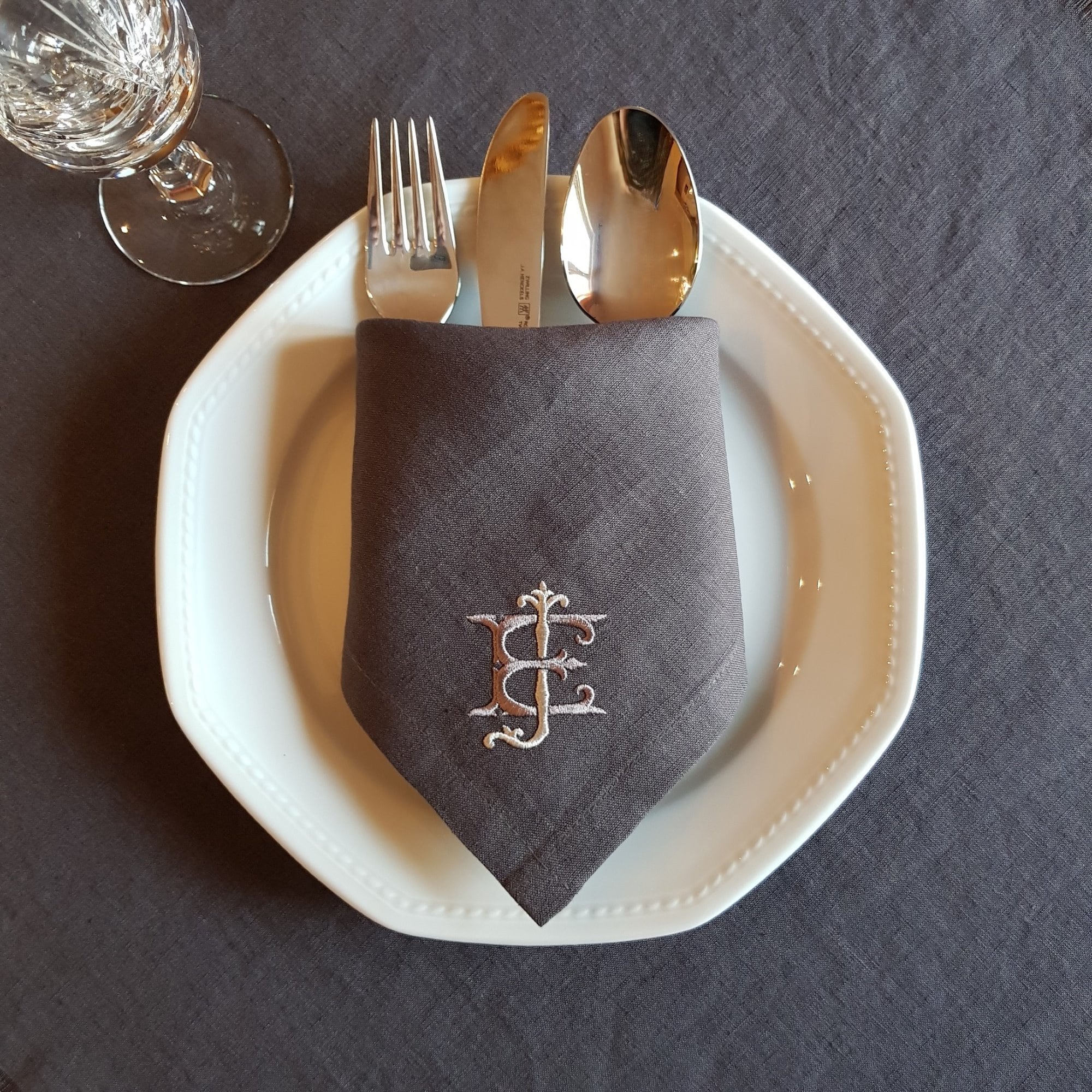 Custom Embroidery Wedding Napkins | Personalized Linen Napkins for ...