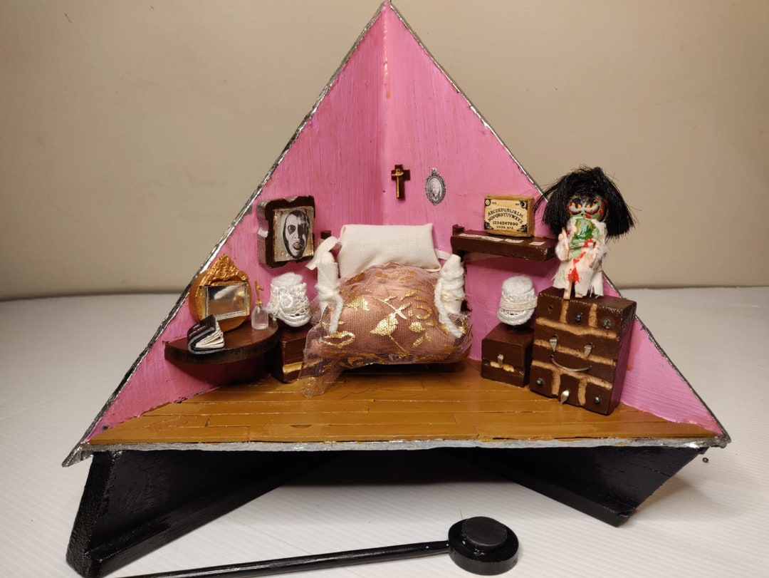 The Exorcist Puppet Theatre - Etsy UK