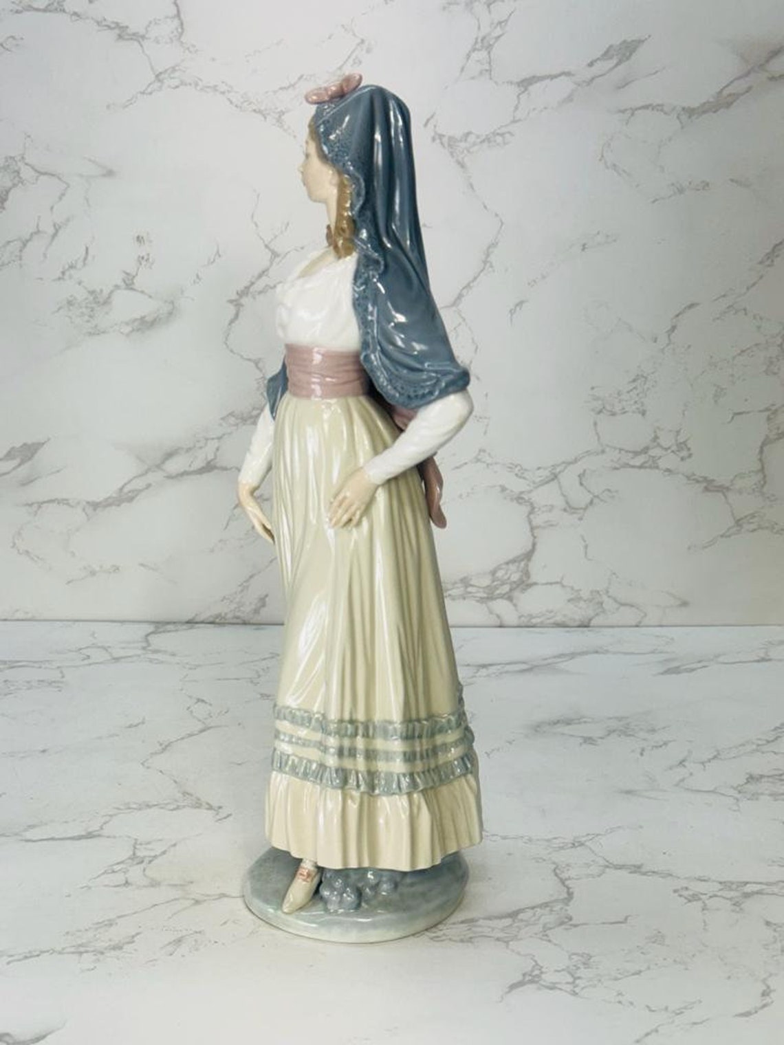 Lladro Spain Porcelain Figurine 'goya Lady' #5125 Retired - Etsy