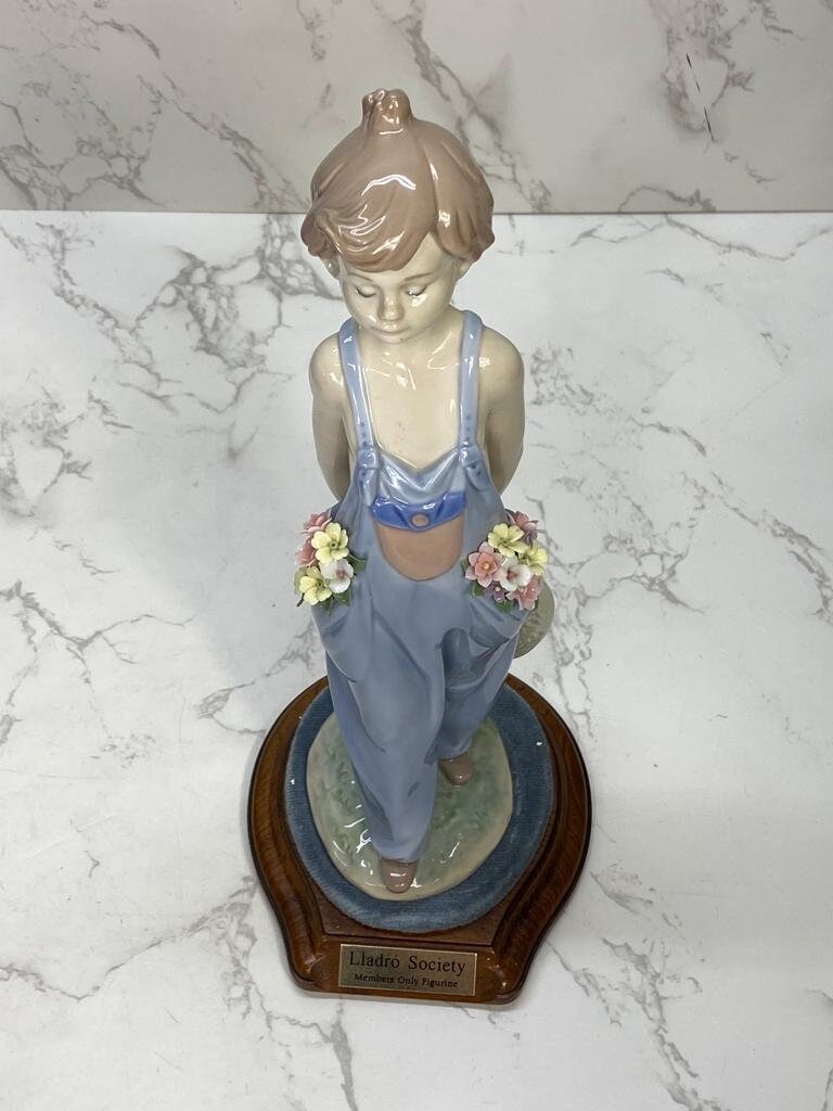 Lladro 7650 Pocket Full of Wishes Figurine & Base, Original Box - Etsy