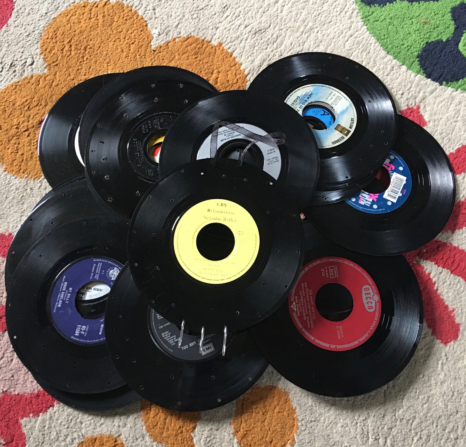 7 record key holder/hanger or necklace hanger upcycled | Etsy