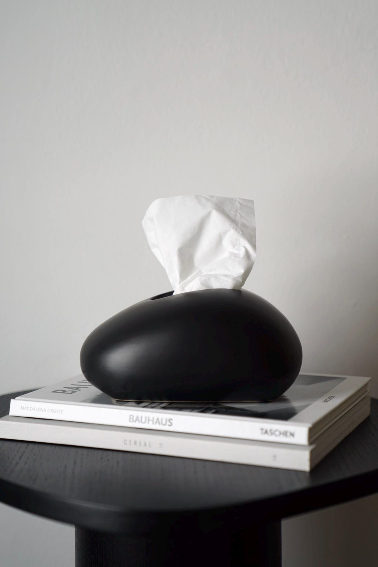 Amorphe Ceramic Tissue Holder – Modern Decorative Home Accessory for ...