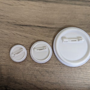 British Sign Language BSL Badges: Learning Level Pins - Etsy UK