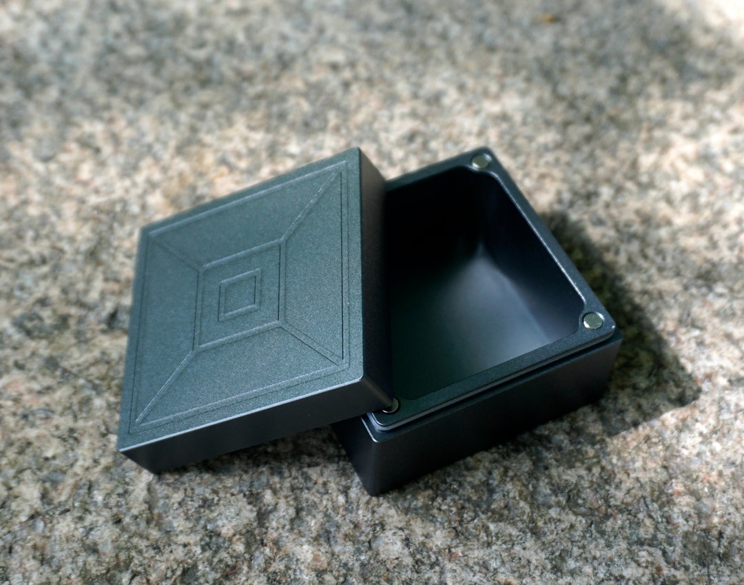 Personalized EDC CONTAINER Pill Case With Engraving Message - Etsy