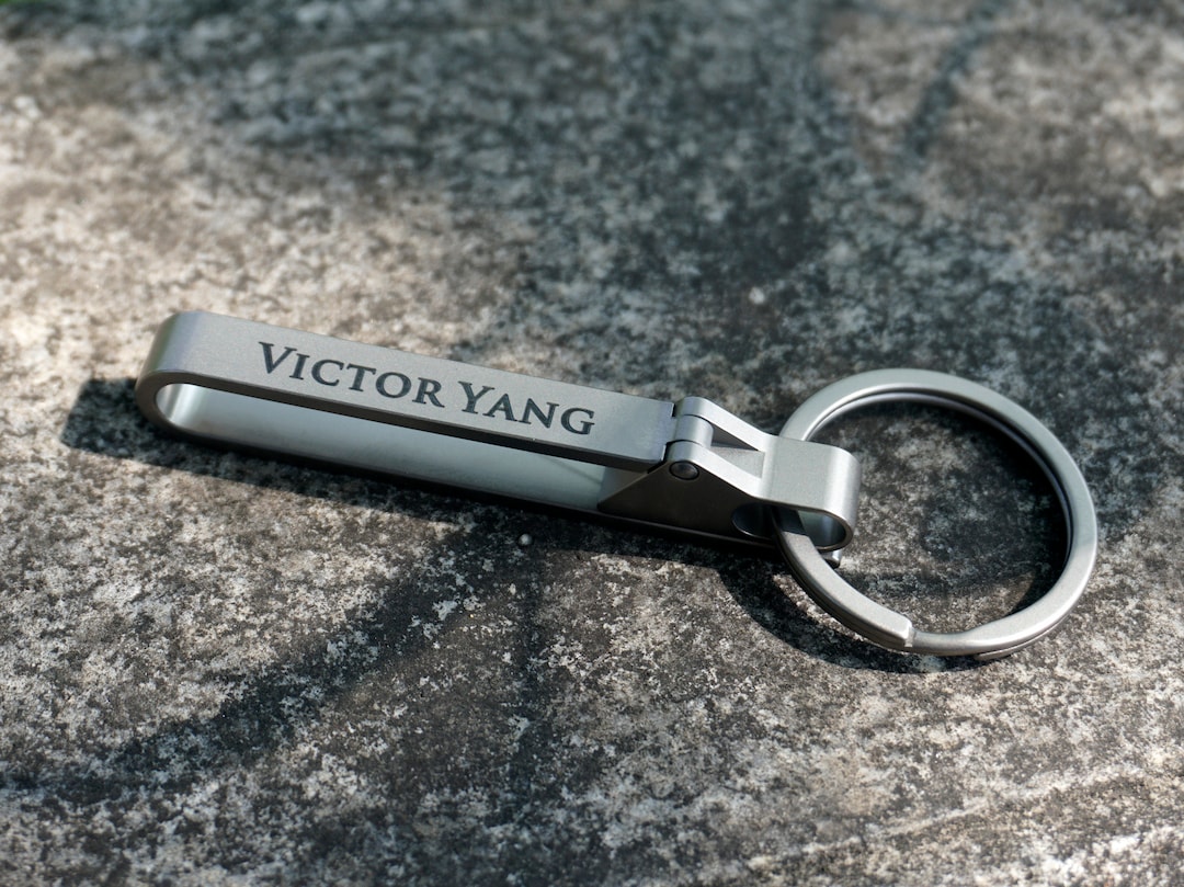 Personalized Titanium Belt Key Clip, Carabiner Key Chain Ring Holder ...