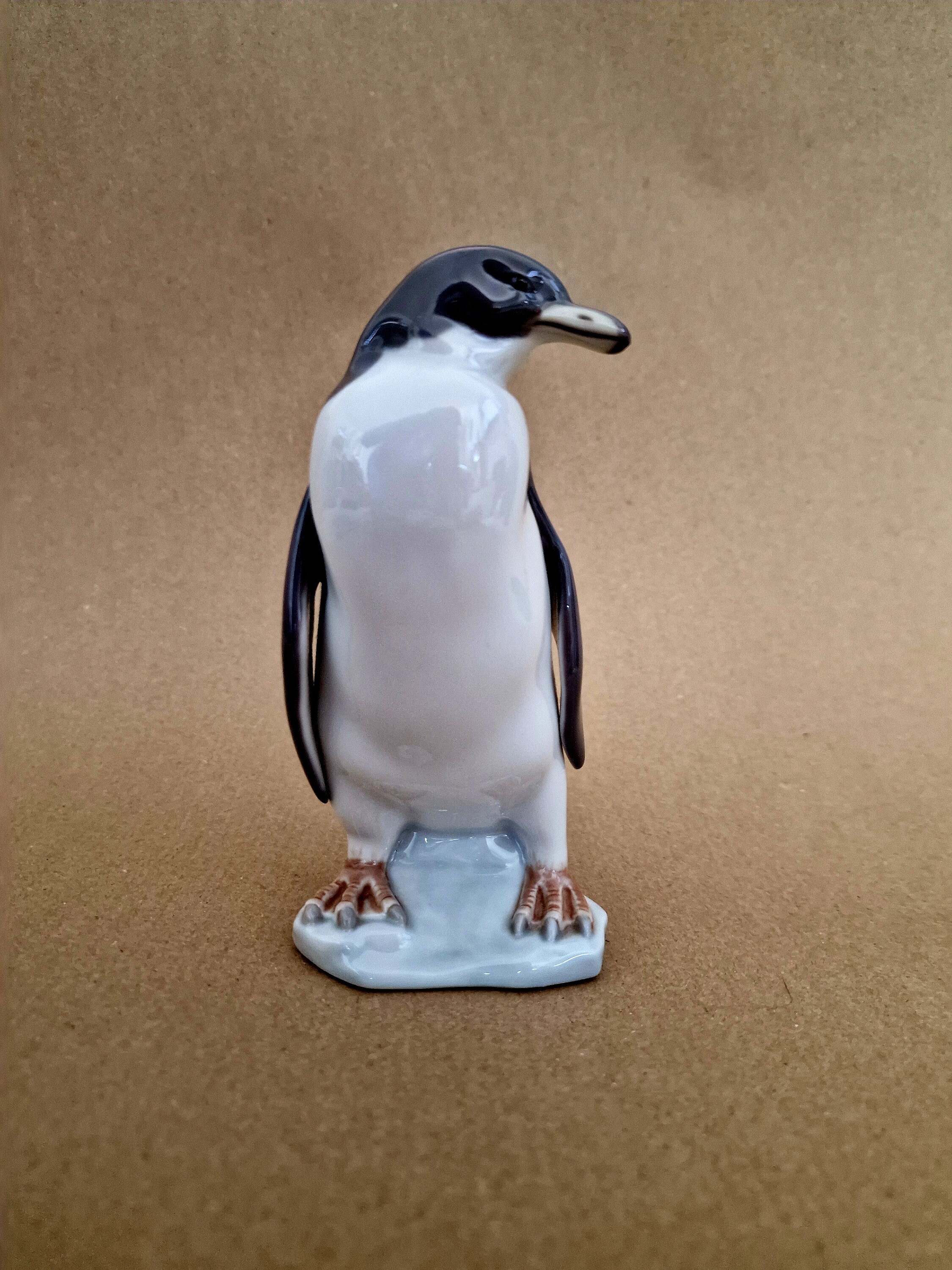 Perfect Penguin Lladró 5248 penguin Delightful & - Etsy
