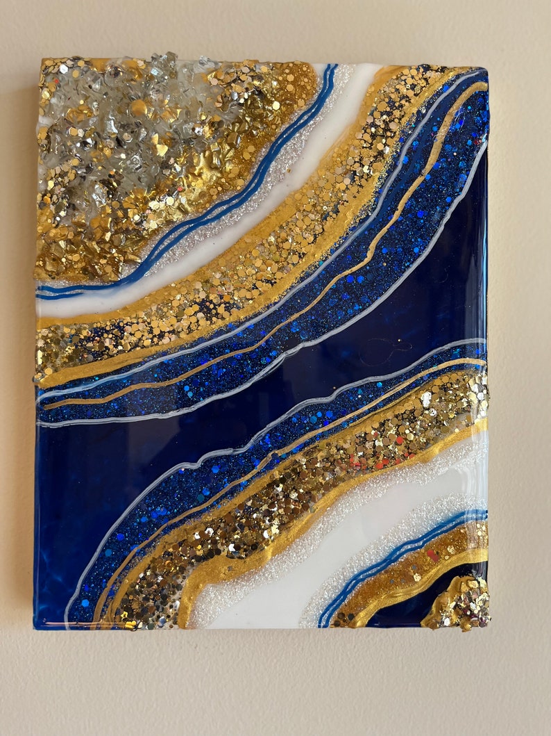 Resin Geode Art, Blue, White and Gold Geode Resin Painting. Modern Wall ...