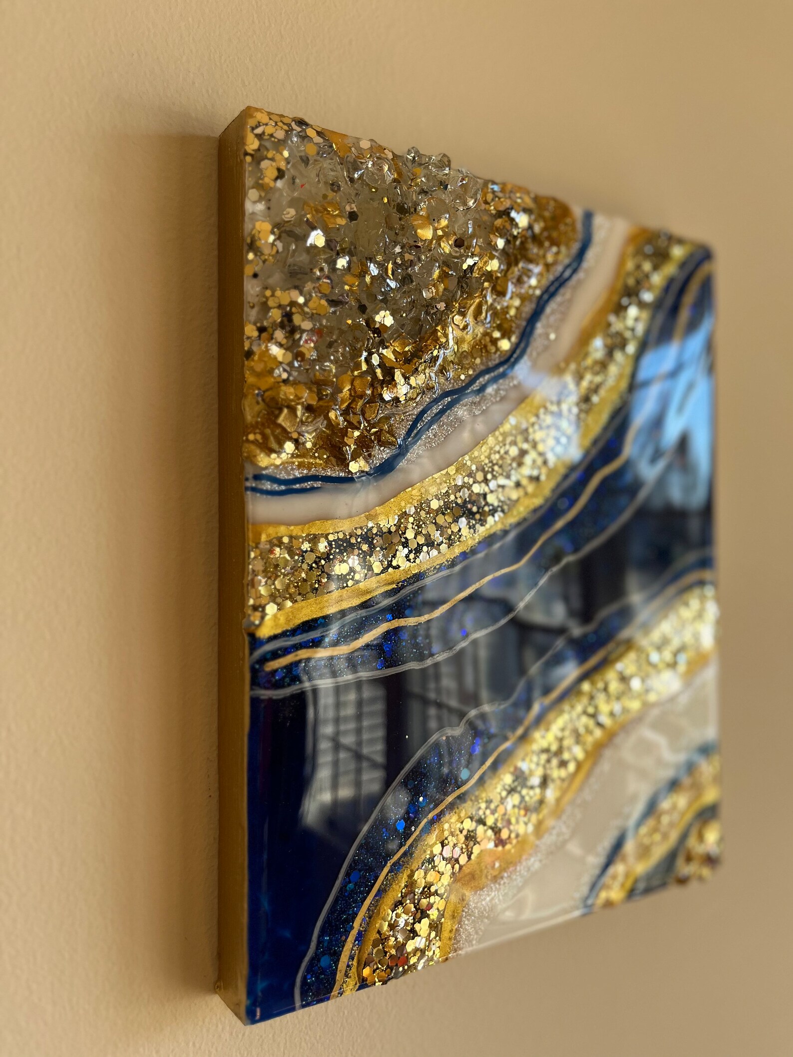 Resin Geode Art, Blue, White and Gold Geode Resin Painting. Modern Wall ...