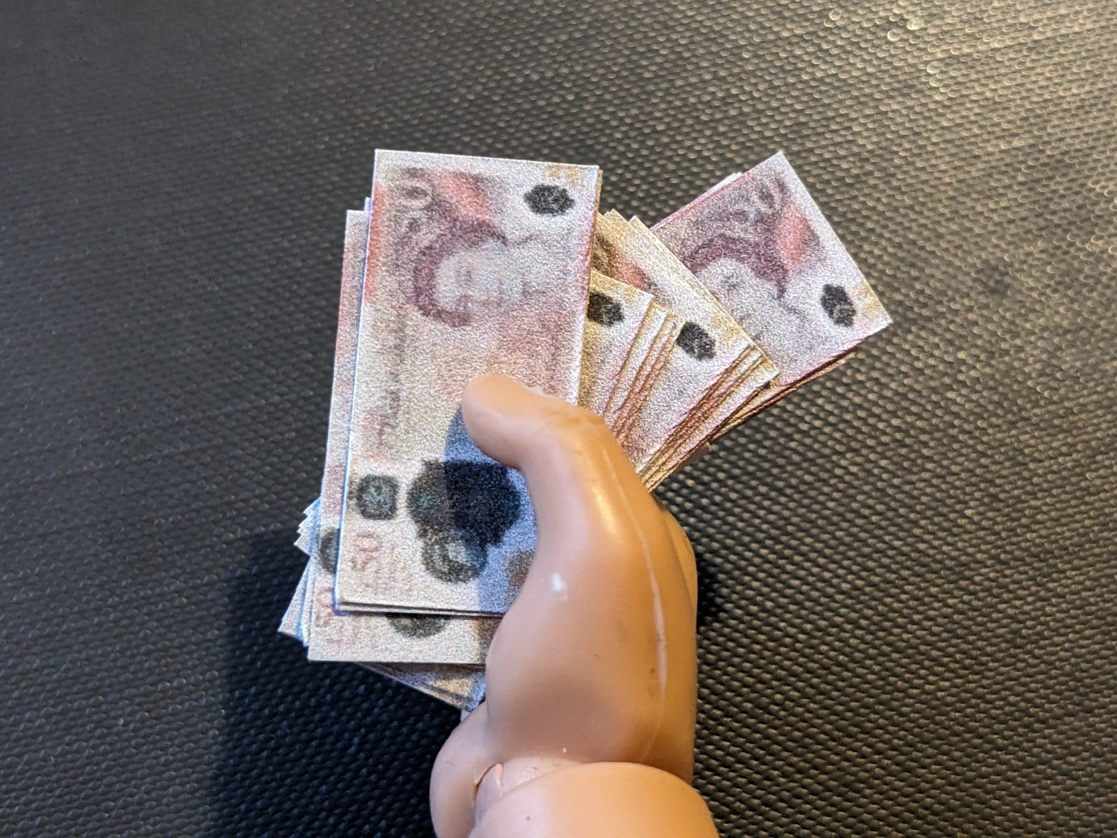 Printable UK Banknotes for 1:6 Scale Dolls and Action Figures 5, 10, 20 ...