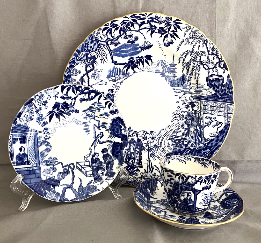 Mikado Royal Crown Derby Place Setting - Etsy