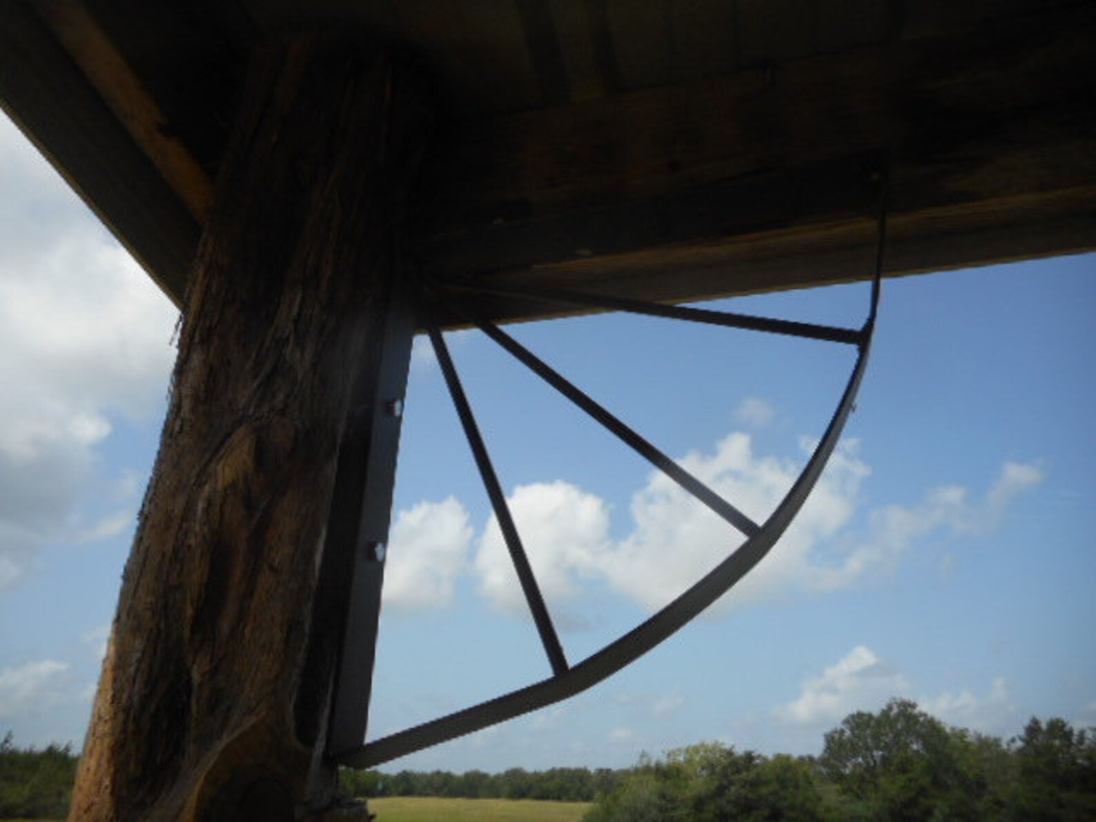 A Pair of Wagon Wheel Gussets Porch Braces Shelf Mounts 15" , Free ...