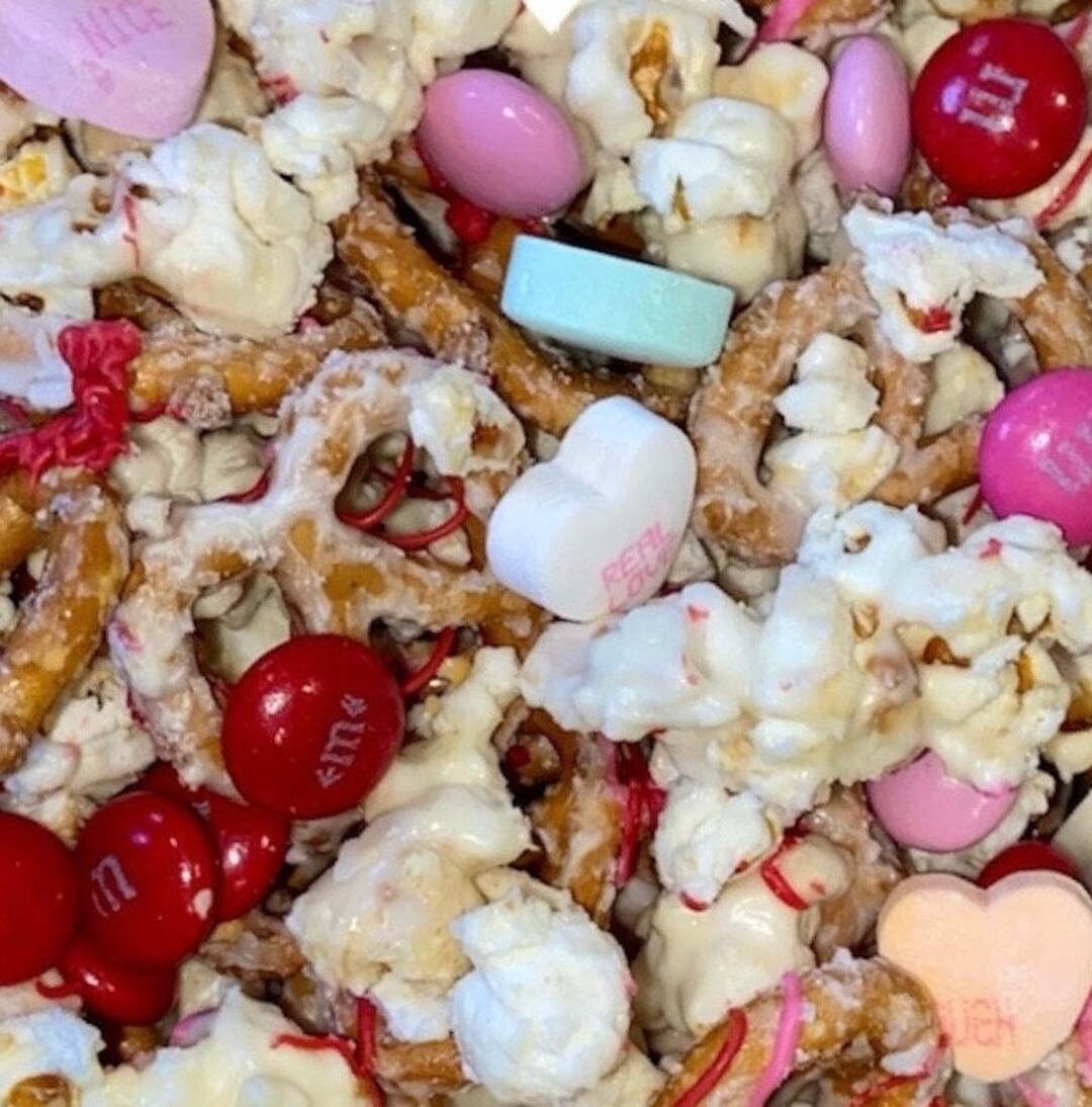 Cupid’s Crunch Heart Tin - Etsy