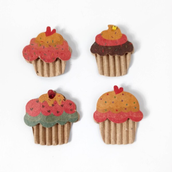 Cupcake Magnet - Etsy