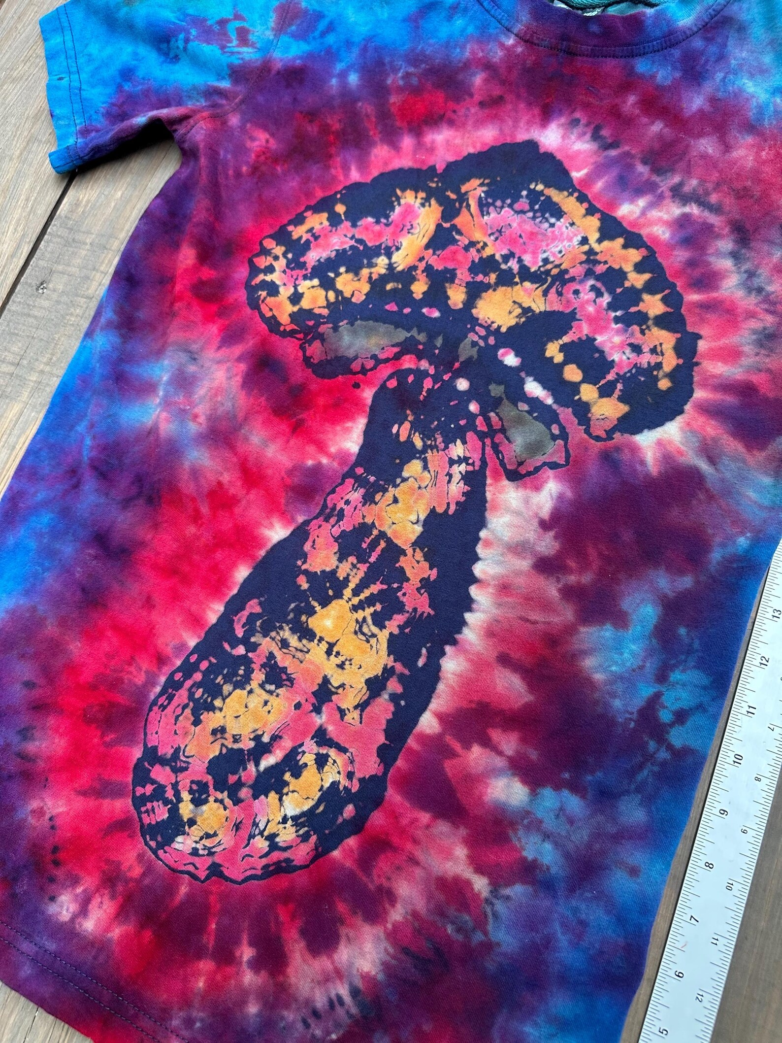 Reverse Tie Dye T-shirt, Mushroom Chakra Shirt - Etsy