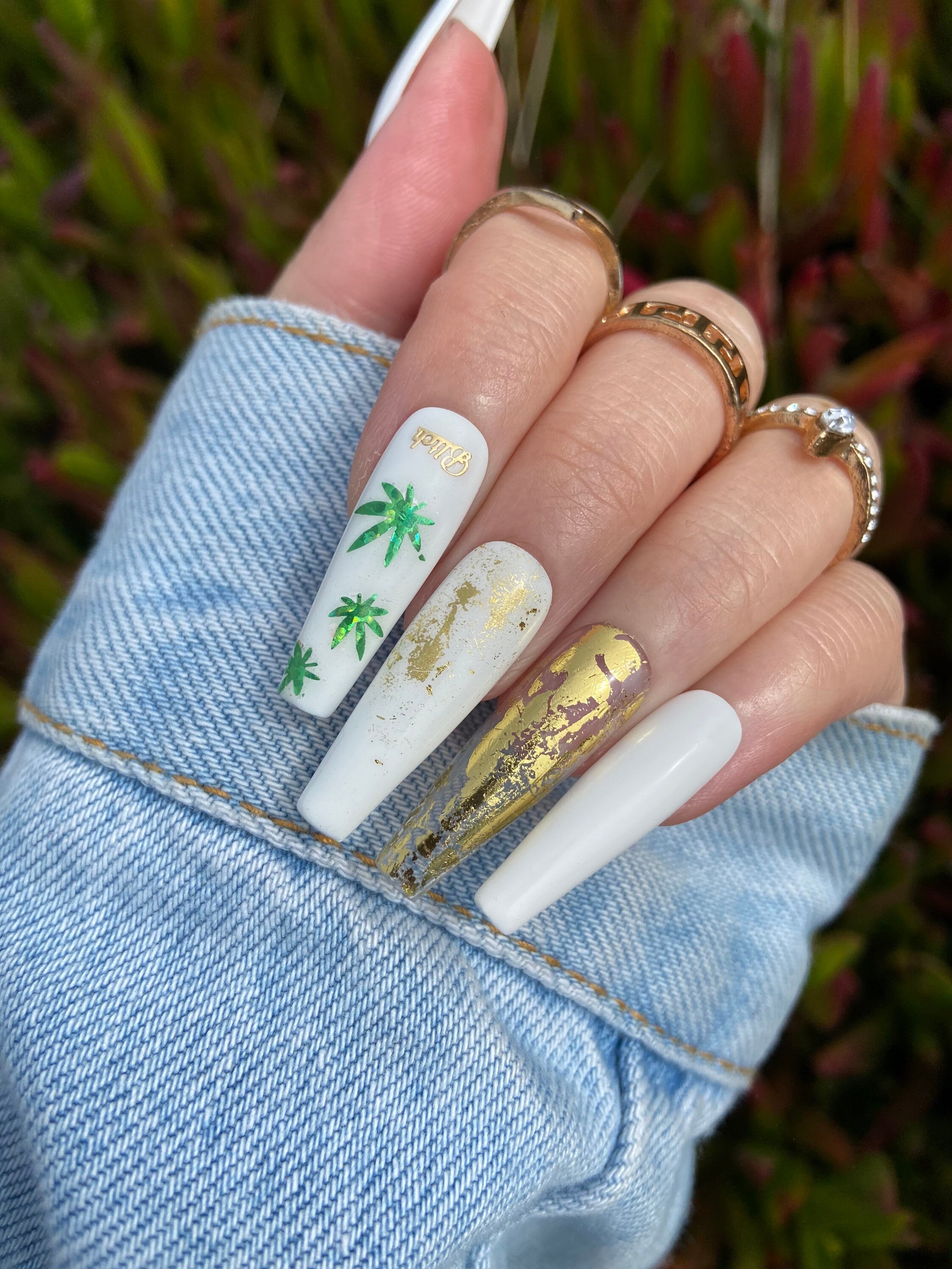 Weed Acrylic Nails